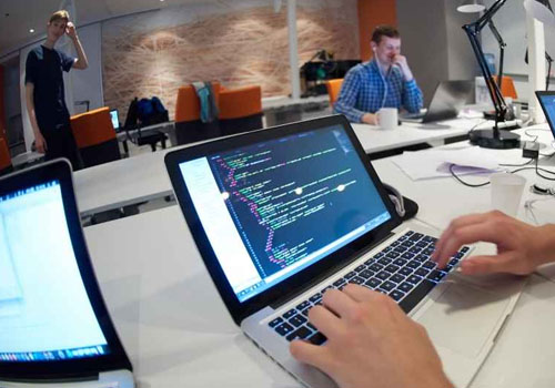 How Application Outsourcing can benefit business expansion - CMC Global